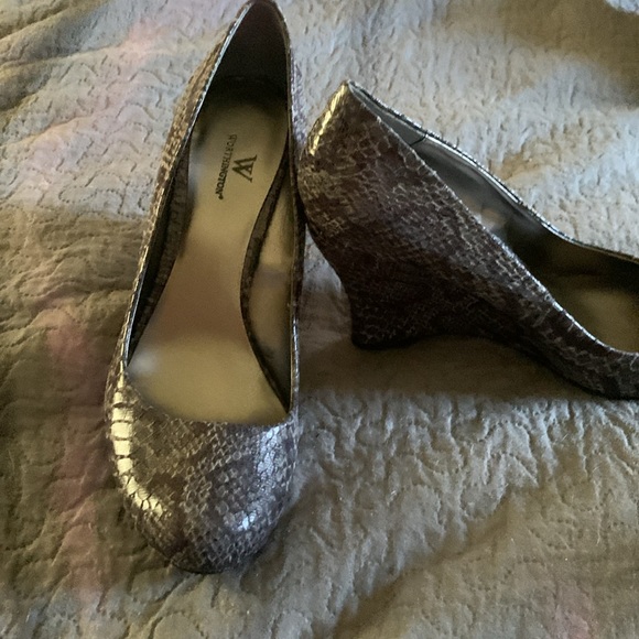 Worthington | Shoes | Snake Skin Gray And Black Closed Toe Wedges Brand ...